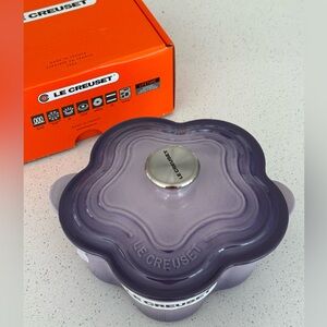 Le Creuset | Kitchen | New Le Creuset 225 Qt Flower Cocotte Cast Iron ...